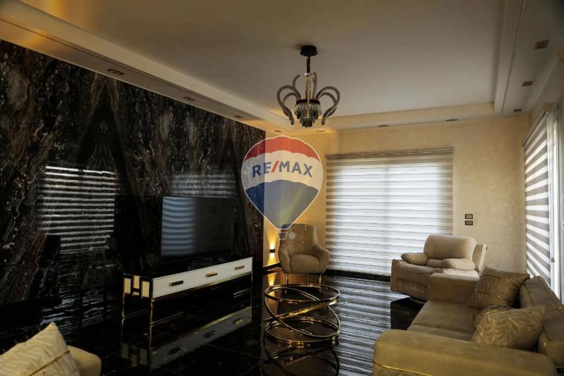 I-Villa with Garden for Rent in Mountain View Chillout | RE/MAX Egypt